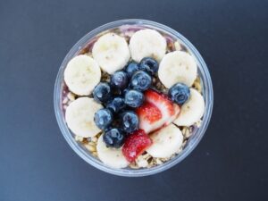 滋賀「アサイーボウル」のお店7選!|アサイー人気の理由は栄養?映え? - 滋賀新聞 | 滋賀県のニュース・お知らせ・生活情報